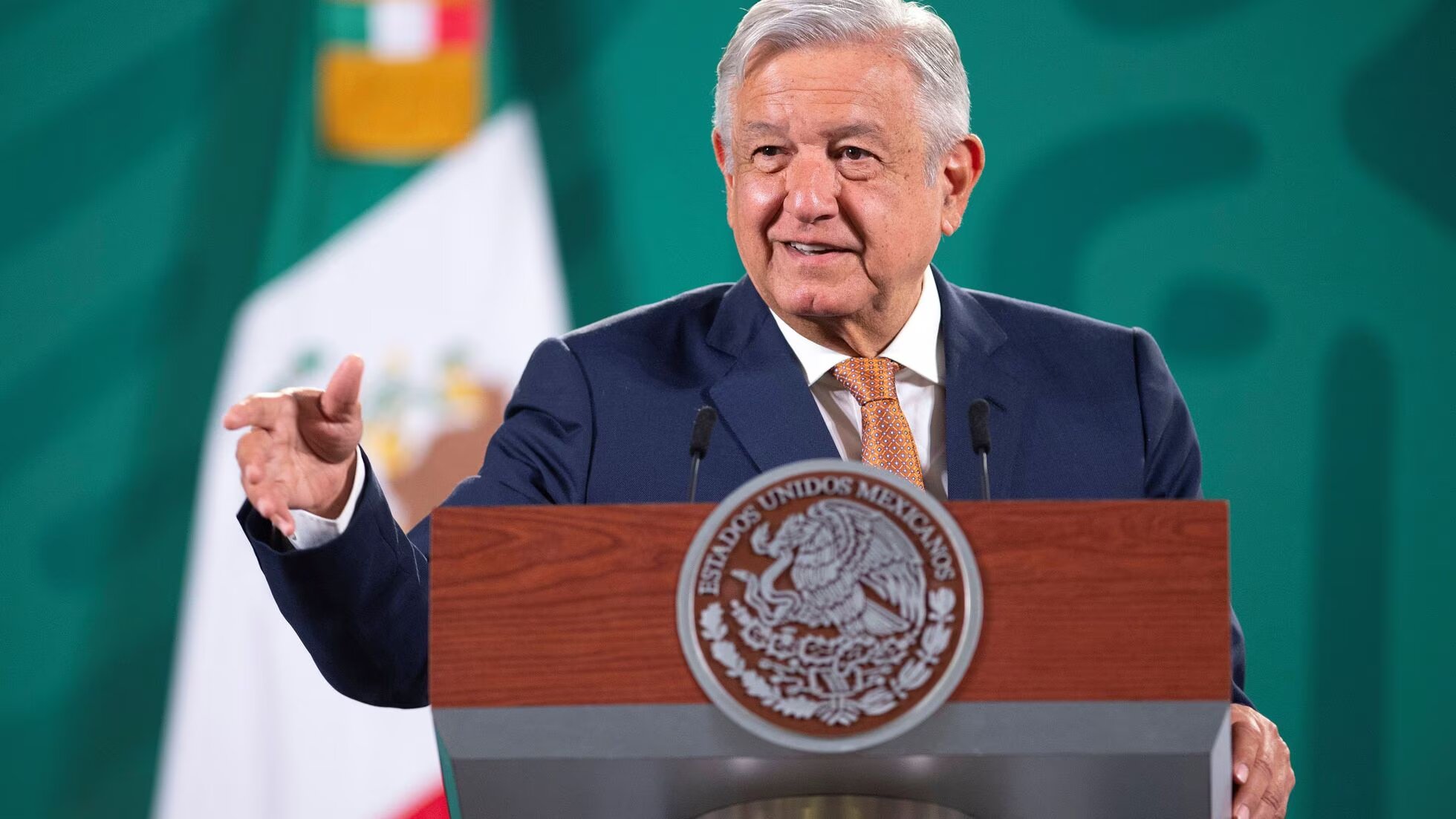 Carlos Slim estará en la inauguración del Tren Maya, asegura AMLO ...