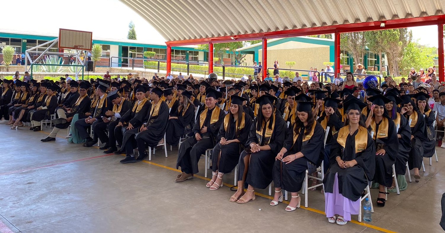 Egresan 181 alumnos del plantel Cobaed 27 en Vicente Guerrero | Notigram