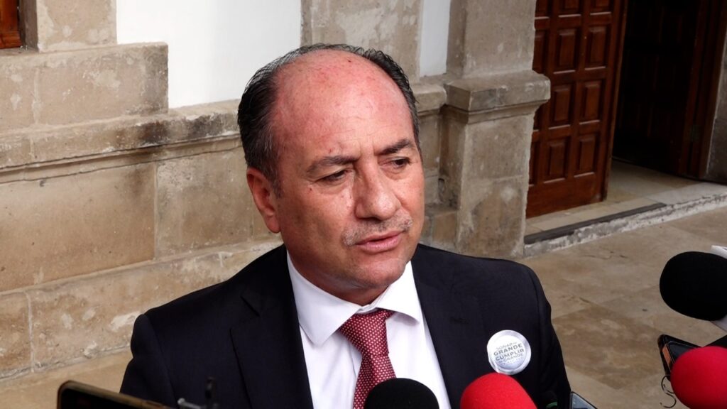 Exgobernador amparado, pero en cualquier momento tendrá que comparecer ...