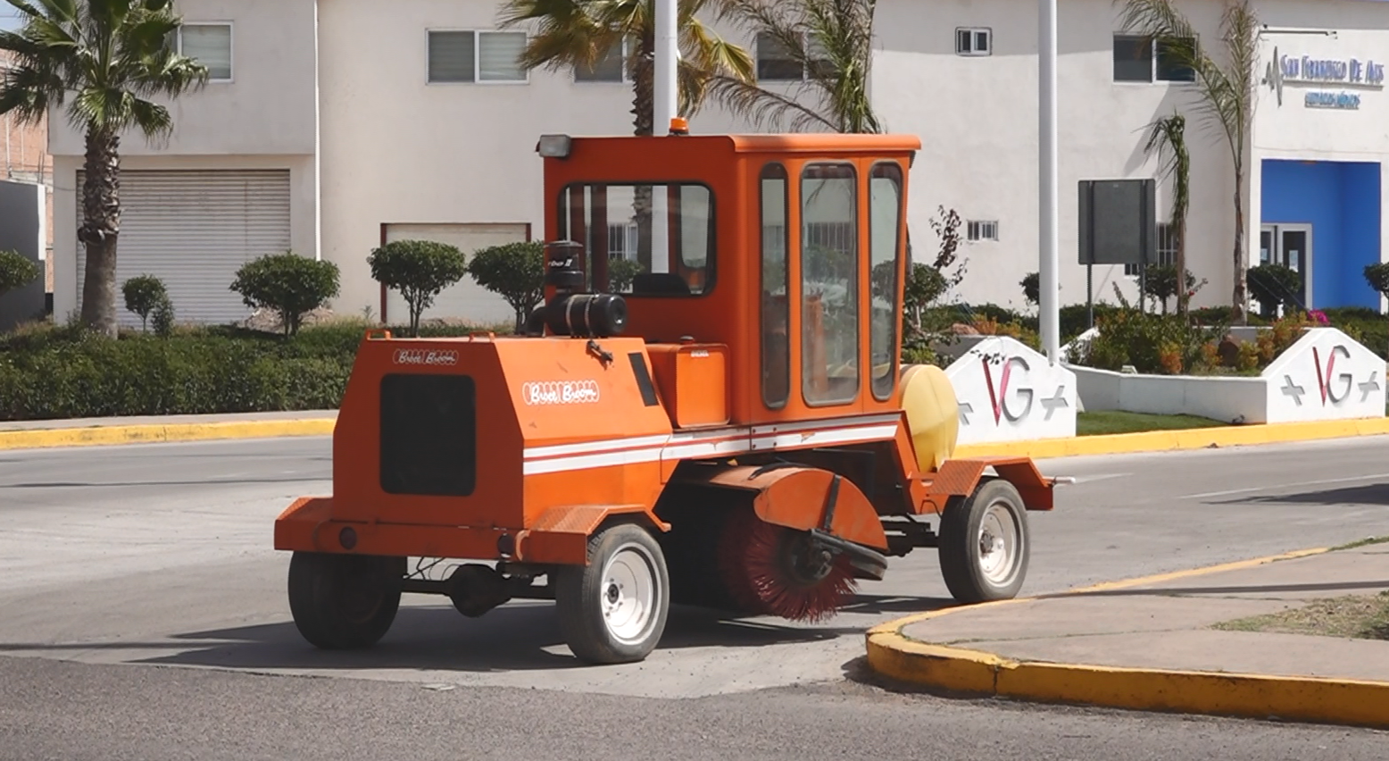 Rehabilitan barredora para continuar con los trabajos de limpieza en el ...