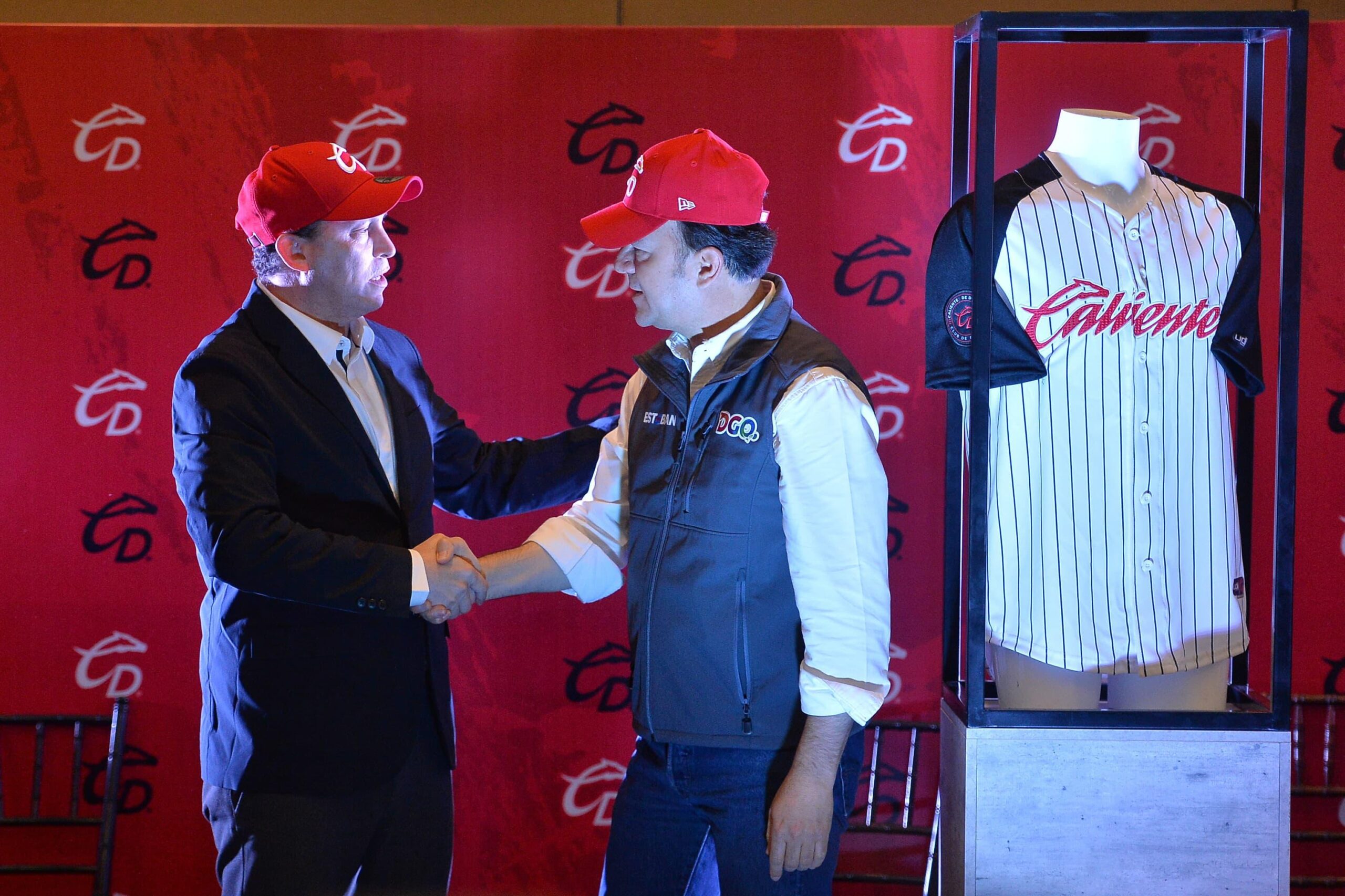 Continúa el béisbol profesional; presentan nueva franquicia “Caliente ...