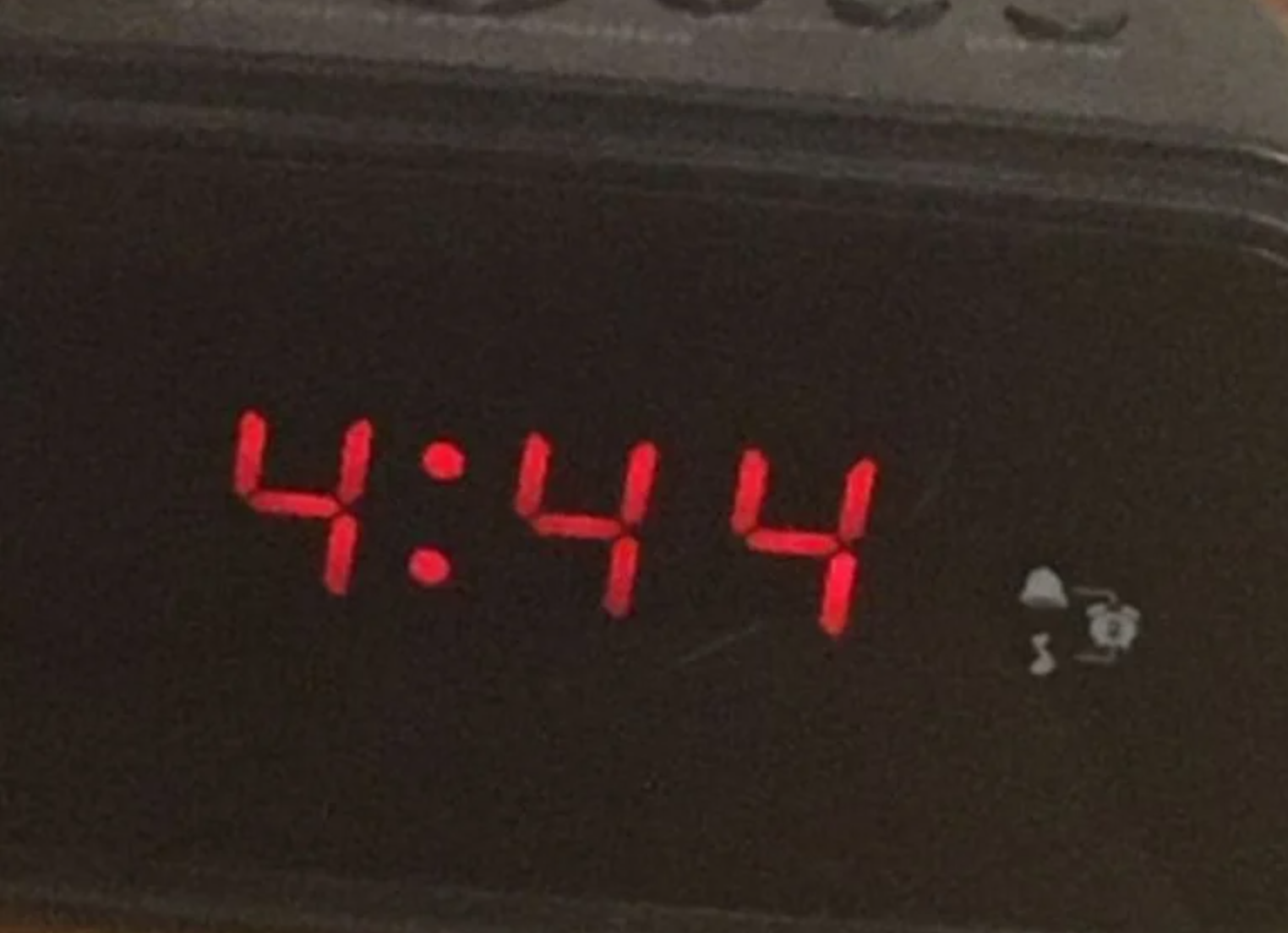 Interpretación del número 444 cuando aparece repetidamente, según la ...