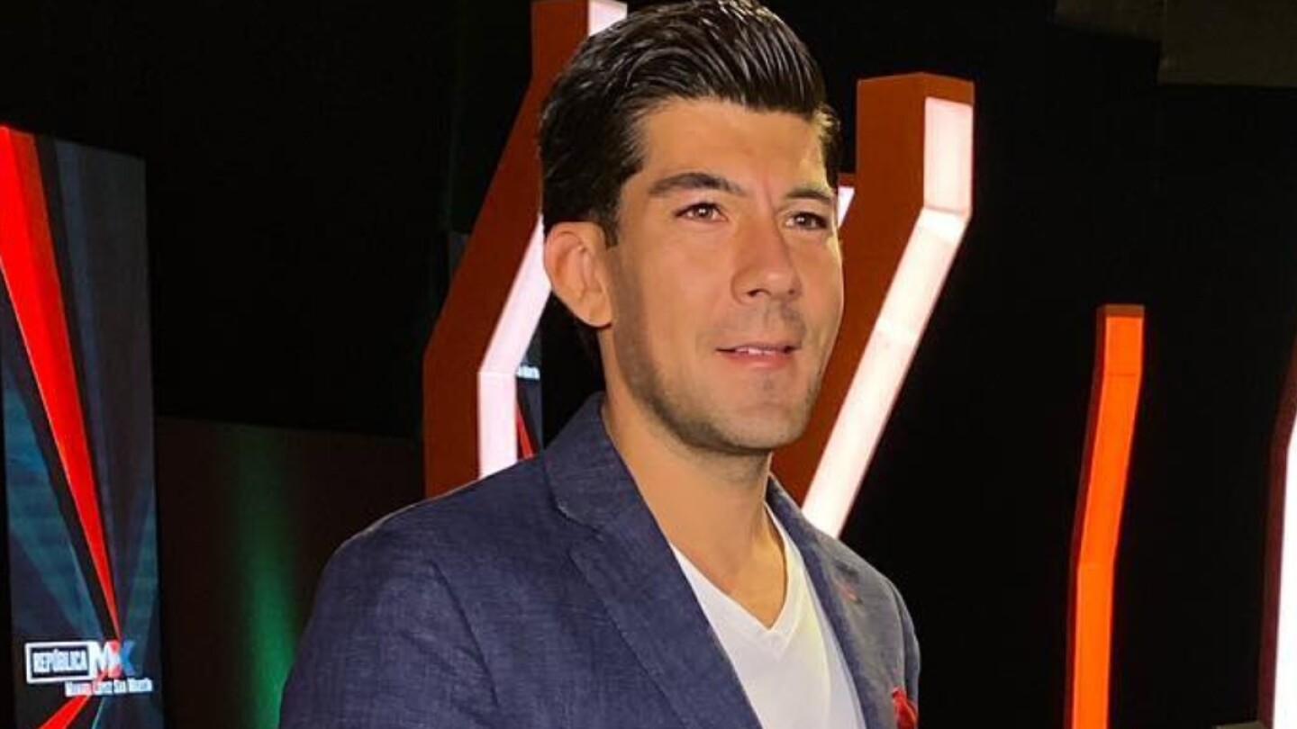 Morena pide al INE remover al moderador Manuel López San Martín | Notigram