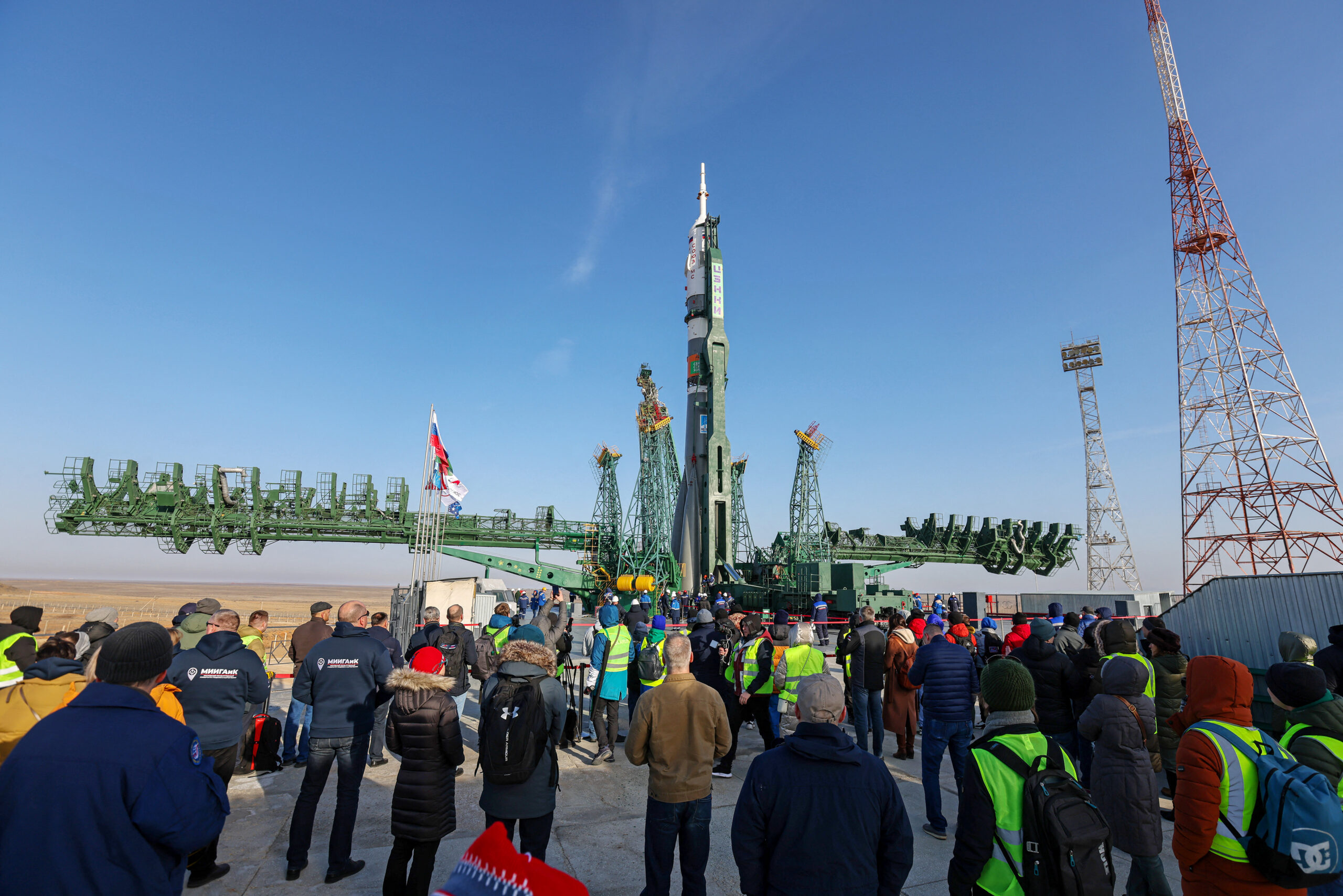 El lanzamiento de la nave Soyuz MS-25 de Rusia se detiene ...