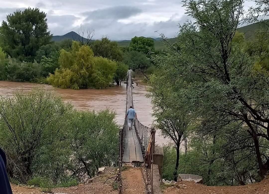 Construirán puente peatonal para cruzar el río Nazas; hay uno colgante ...