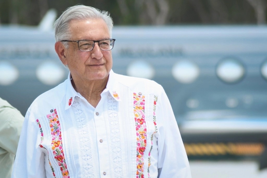 AMLO supervisa operación del Tren Maya y aeropuerto de Tulum | Notigram