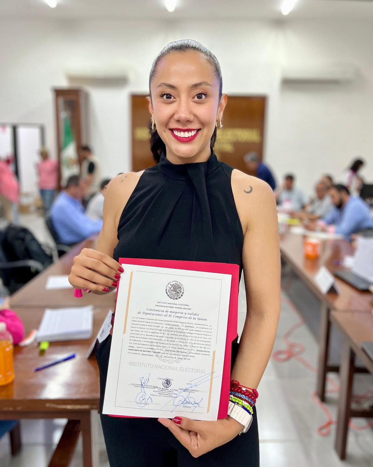 Betzabe Martínez Arango recibió su constancia como Diputada Federal ...