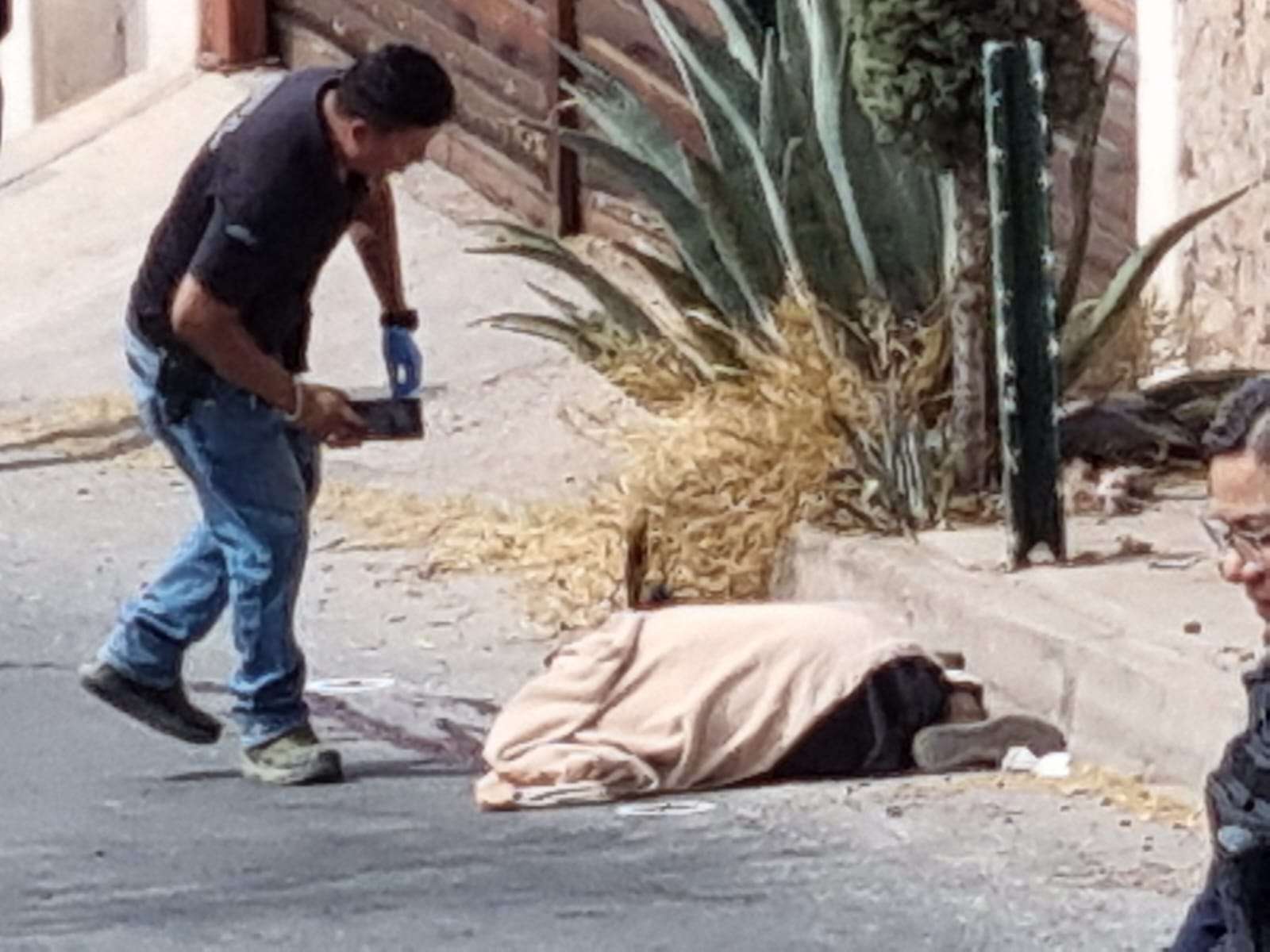 Lo asesinan cuando caminaba por la calle | Notigram