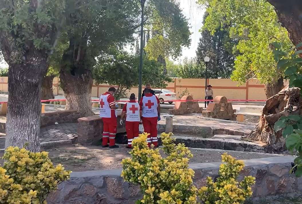Localizan un cadáver dentro de una acequia; investigan si se trata de ... Localizan un cadáver dentro de una acequia; investigan si se trata de ...