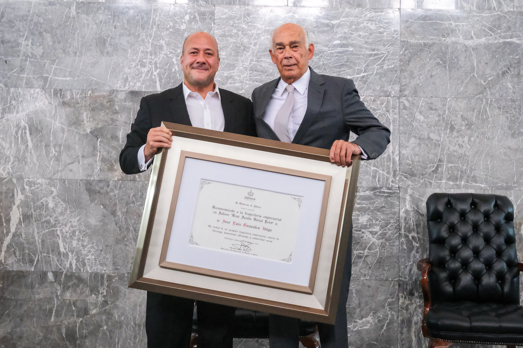 Premio "René Rivial León" al empresario José Luis González Íñigo | Notigram