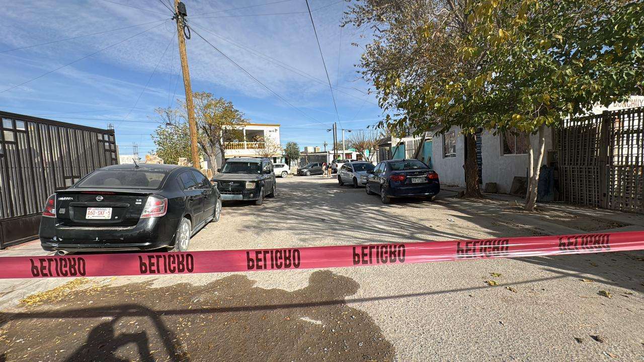 Ataque armado deja saldo de un muerto y otro herido; quedaron tirados sobre la banqueta | Notigram