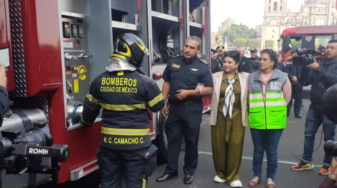 Brugada entrega 11 nuevas unidades al Cuerpo de Bomberos para mejorar su capacidad de respuesta ...