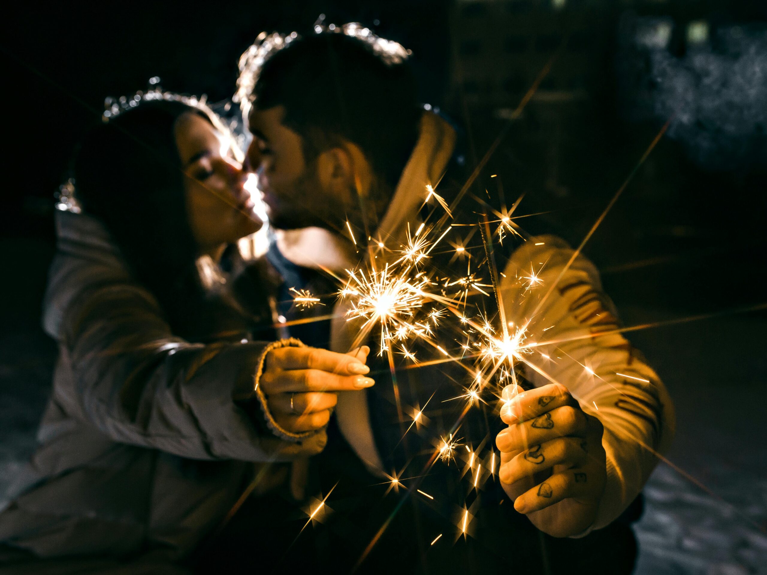 Rituales de amor que puedes hacer para encontrar pareja en 2025 | Notigram