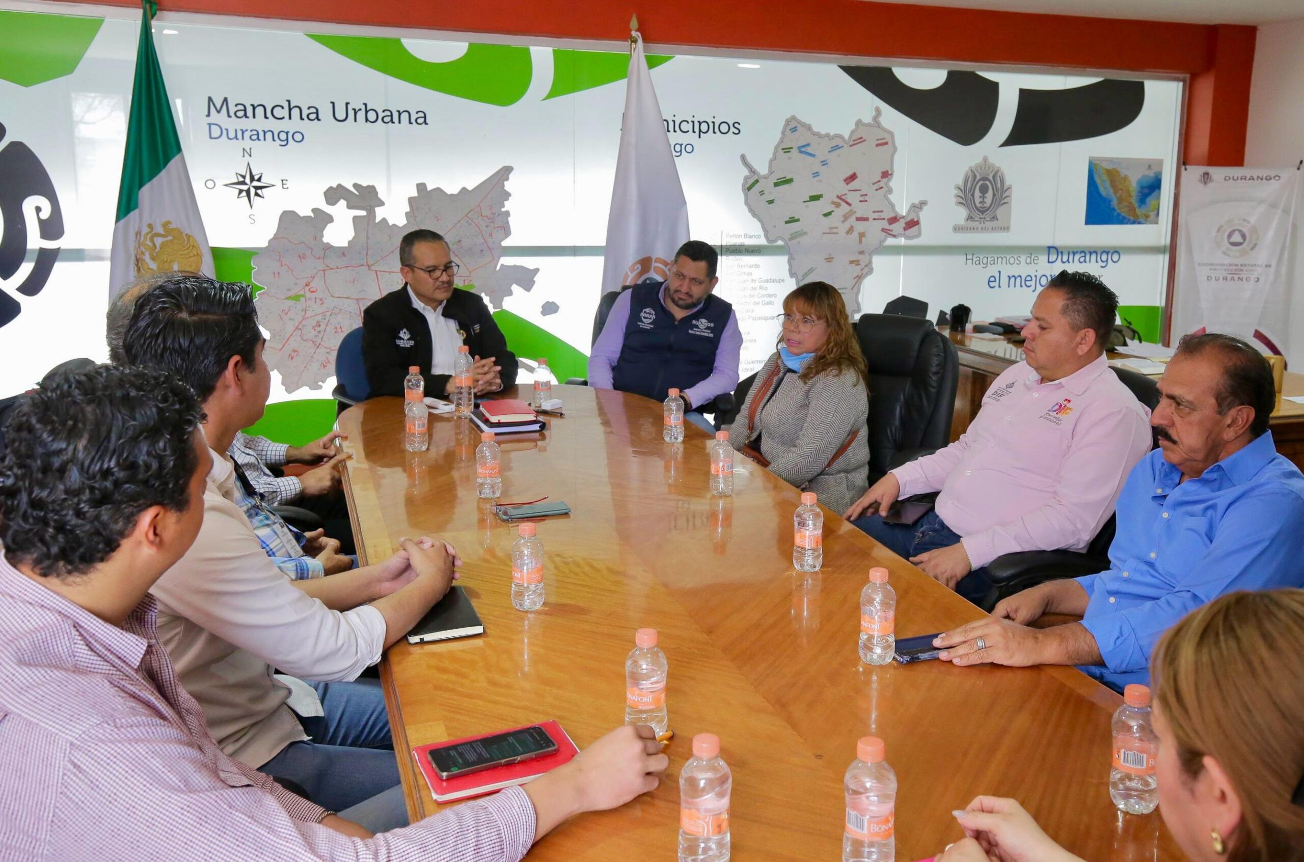 Con el apoyo del Gobernador, Marisol y Toño, familias del Fidel ...