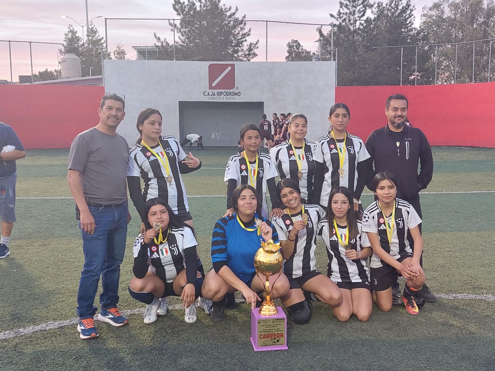 "Venaditas" de la José Ramón Valdez, campeonas invictas del Torneo ...