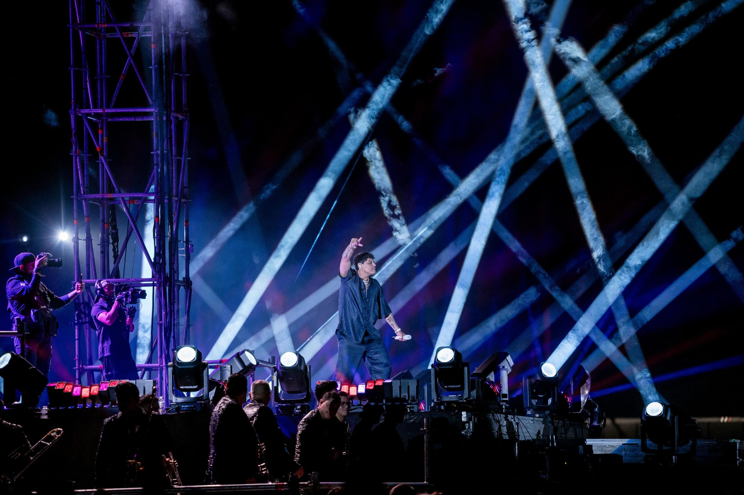 Grupo Firme prende “La Villista 2025” con un lleno total y pura emoción ...