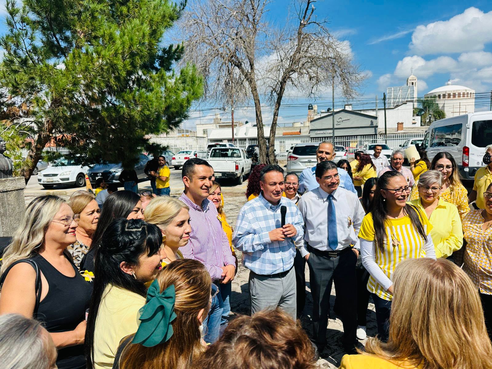 César Salas, gestiona con regidores laboratorio de análisis clínicos ...