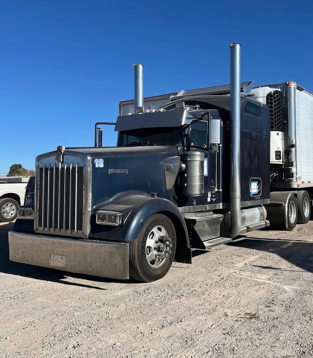 Robo de Tráiler en Ciudad Juárez: Un Kenworth 2005 Dirigiéndose a ...